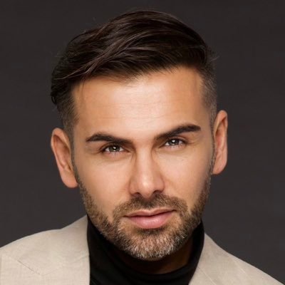 Saygin Yalcin Childhood, Career, Networth, Relationship