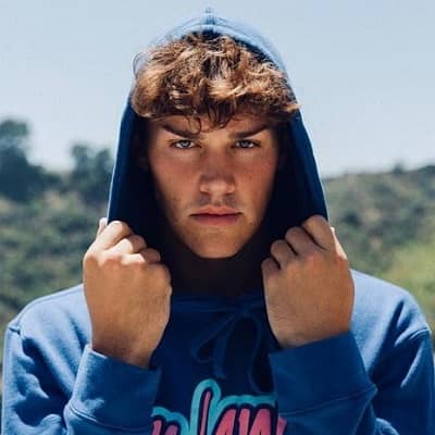 Noah Beck, Biography, Early Life, Age, Career, Net Worth, Relationship