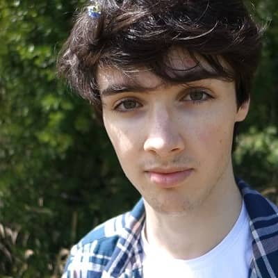 Spifey Bio, Early Life, Career, Relationship, Net Worth, Body Measurements