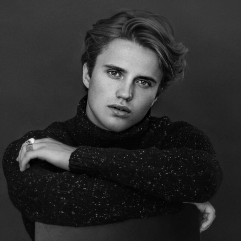 George Sear, Bio, Early Life, Career, Net Worth, Professional, Relationship